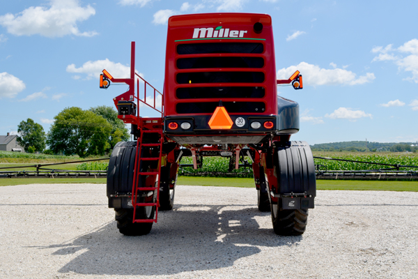 Photo Gallery » Miller Self Propelled Sprayers