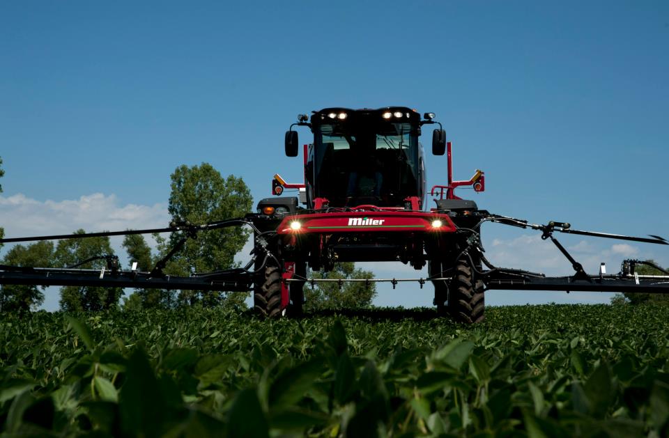 Photo Gallery » Miller Self Propelled Sprayers